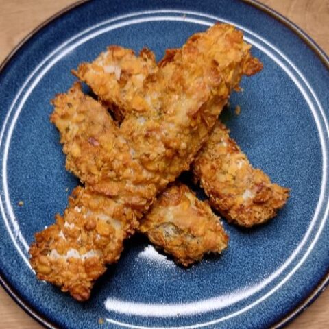 Panierowany dorsz paluszki rybne z Air Fryer - airfryer-przepisy.pl